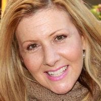 Amy Gladstone – Medium