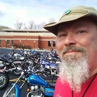 Gil Moore – Medium