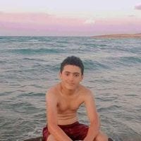 Ayoub Aouinette – Medium