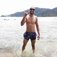 Marcos Mello – Medium