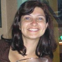 Andreza Maculano Esteves – Medium