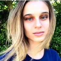 Laetitia Remadna – Medium