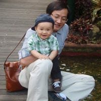 Tri Hoang – Medium