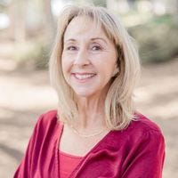 Michelle Curran Lindgren – Medium