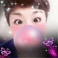 April Lau – Medium