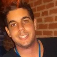 Rodrigo Oliveira – Medium