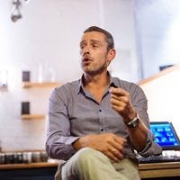 Andrew Norris – Medium