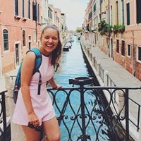 Hannah Clayton – Medium