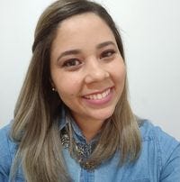 Iandra Camargo Sena – Medium