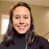 Alejandra Wallace – Medium