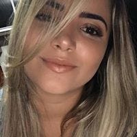 Hanna Gomes – Medium