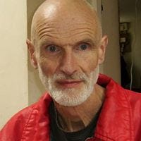 Roger Gwynn – Medium