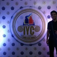 Richard Mamaril – Medium