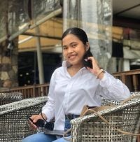 Rehana Kilam – Medium