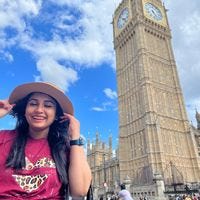 Anam Munir – Medium