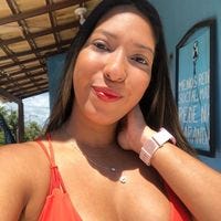 Rayene Araújo – Medium