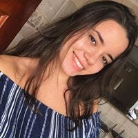 Flavia Ribeiro – Medium