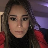 Renata Oliveira – Medium