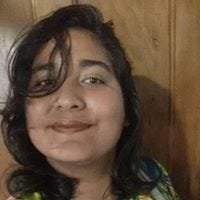 Emilyn Barbosa – Medium