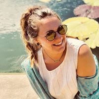 Kailey Morgan – Medium
