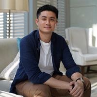 Kris Jiraruangkiat – Medium