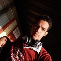 Lazaro Humberto – Medium