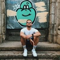 Alexander Kuznetsov – Medium