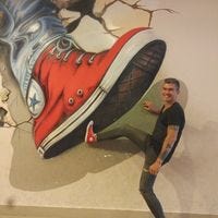Alex Cherny – Medium