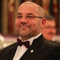 Dan Damian – Medium