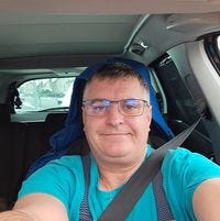 Robert Jech – Medium