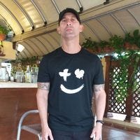 Alain Suárez – Medium