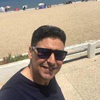Youssef Hajji – Medium
