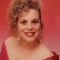 Mindy Tucker – Medium