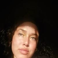 Jay E Vee – Medium