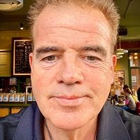Mal Jones – Medium