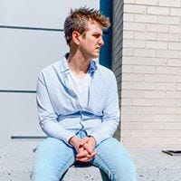Alex Fox – Medium