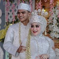 Alvine Noer Rizky – Medium