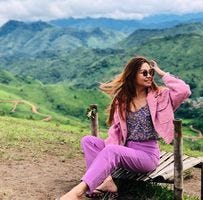 Ei Sandar Phyo – Medium