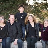 Dara Cunningham – Medium