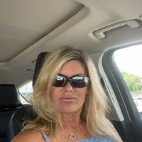 Kam Summers – Medium