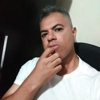 Leandro Rodrigues – Medium