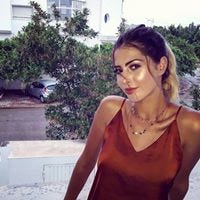 Ines Dhaou – Medium