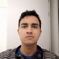 Esdras Falcão – Medium
