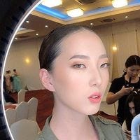 Unuzul Ganbat – Medium