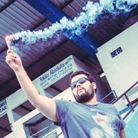 Raphael Vargas – Medium