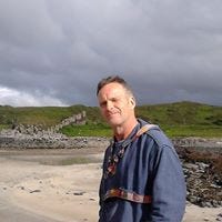 Iain MacPhail – Medium
