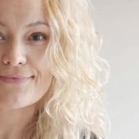 Stina Stjärnström – Medium