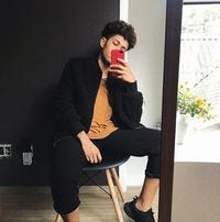 Maay Novais – Medium