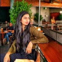 Ragini Jaiswal – Medium