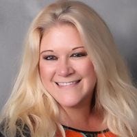 Debbie DeVore – Medium